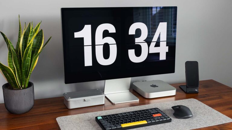 Tom Eversley — Tech, Design, Desk Setup